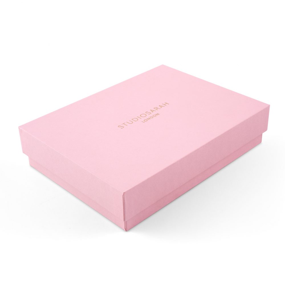 The ultimate greeting card box - Studio Sarah